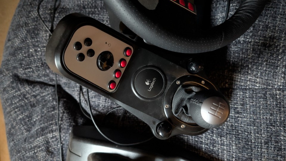 Logitech G27 Racing Steering Wheel with Pedals, Gear Shifter, and Power ...