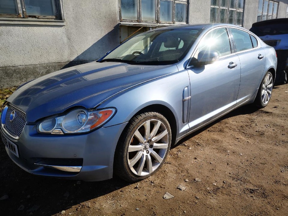 Jaguar XF 2008 Fuse box 8x2t14a005aac, 8x2t-14a005-aac #1936482-18 | eBay