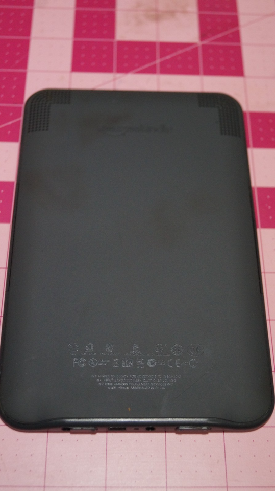 Amazon Kindle Keyboard 3rd Generation D00901 Wi-Fi 6" Display 4GB ...