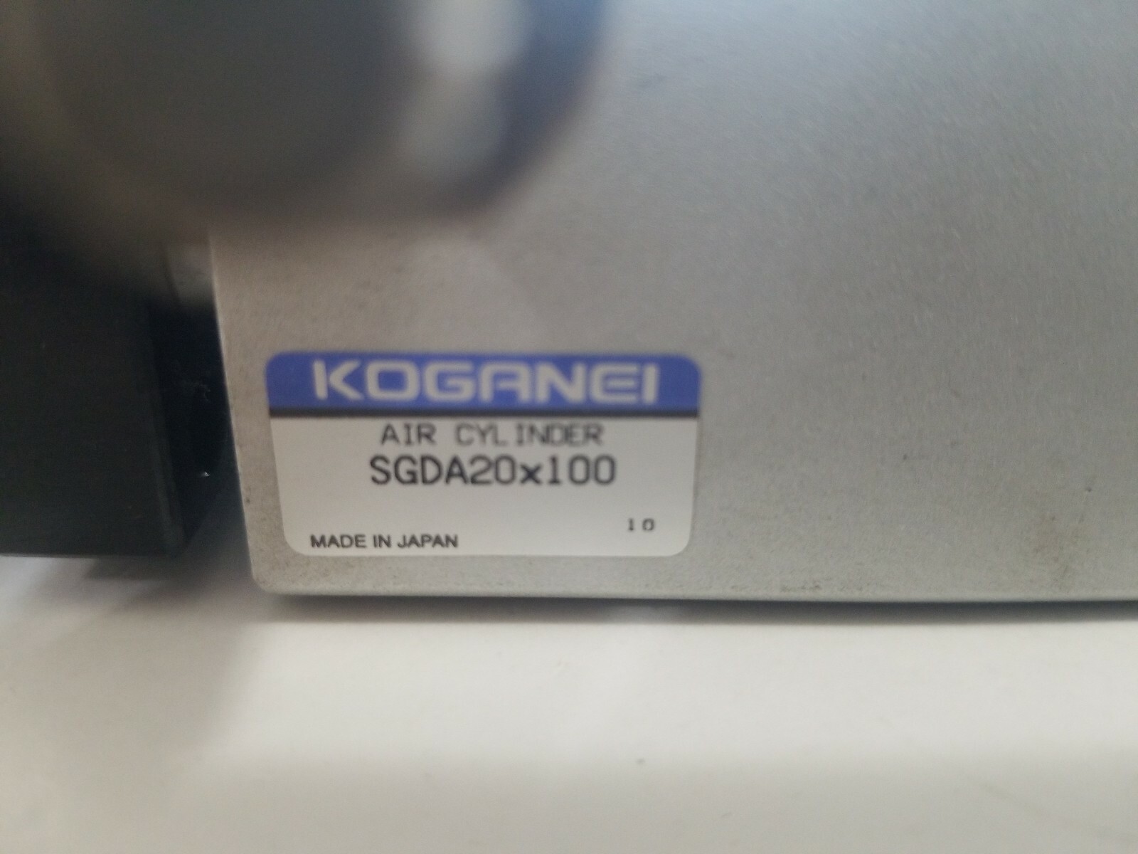 *PREOWNED* Koganei SGDA20x100 Air Cylinder w/ CDAS16x5-B-R & (3) ZE102B ...