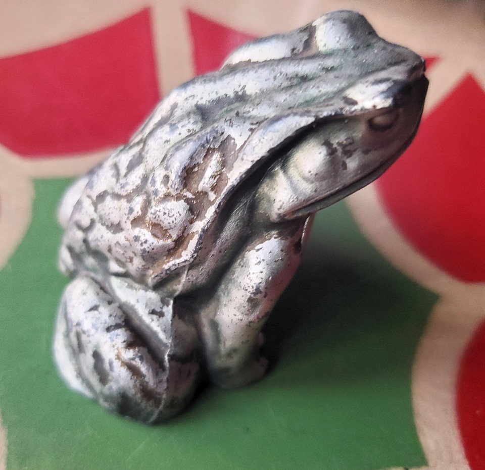 RARE CRANE & BREED CASKET CO. FROG Plated Metal PAPERWEIGHT ADV. ~ FREE ...