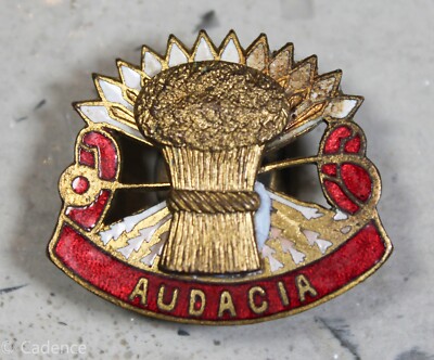 US WW2 Army 4th Air Defense Artillery DI DUI Unit Crest Pin Screw Back ...