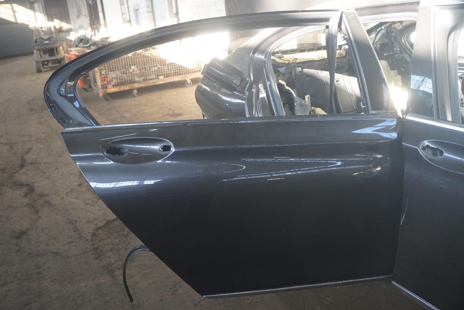 Rear Right Door Shell LWB Sophisto Gray 41527423702 OEM BMW 750i 740 ...
