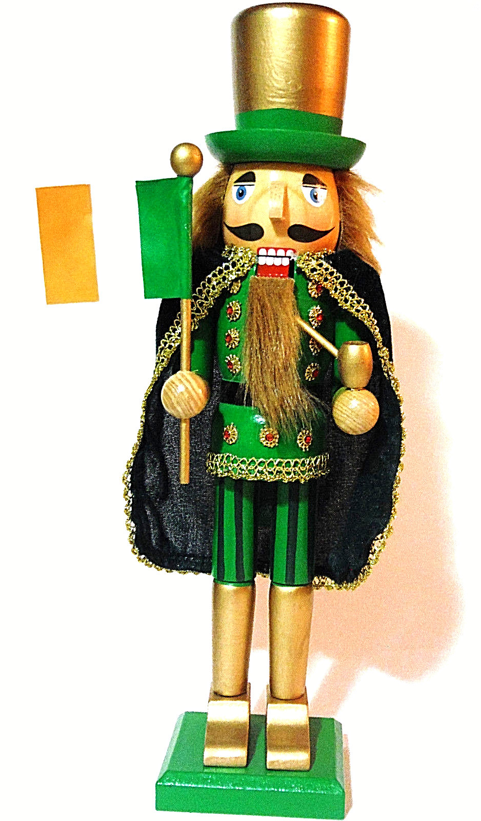IRISH NUTCRACKER FLAG ST PATRICK'S DAY NUTCRACKER HOLDING PROUD IRISH ...