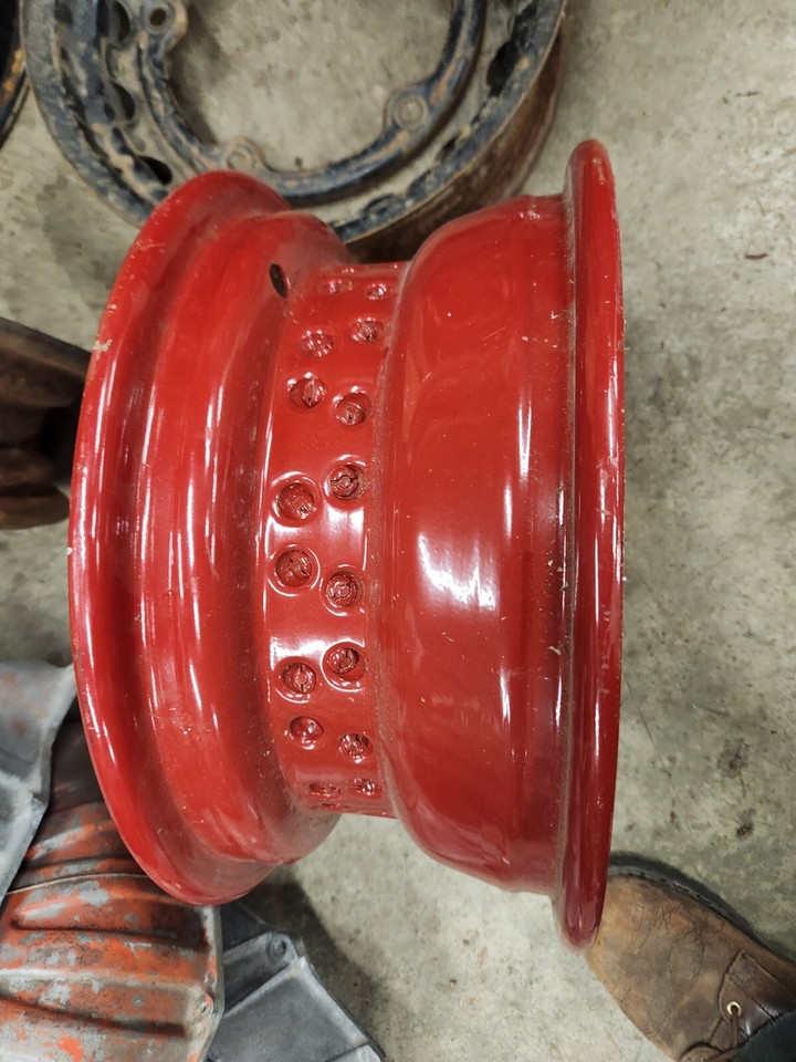 1955-1956 Chrysler Imperial Wheel 15x6 5x5.5 Bolt Pattern | eBay