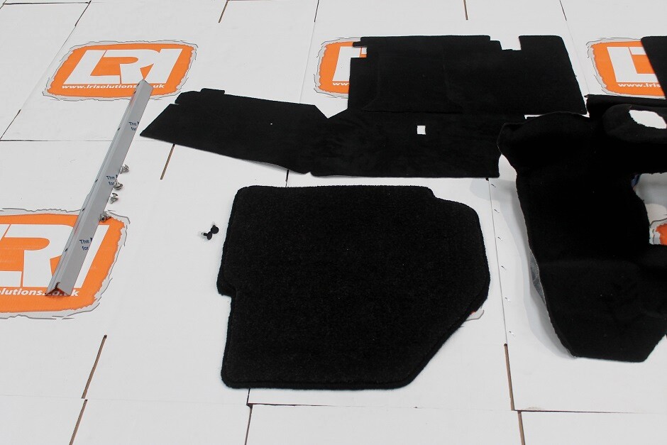 RHD TDCI 90/110/130 LUXURY Full Front Carpet Mat Set Fits Land Rover ...
