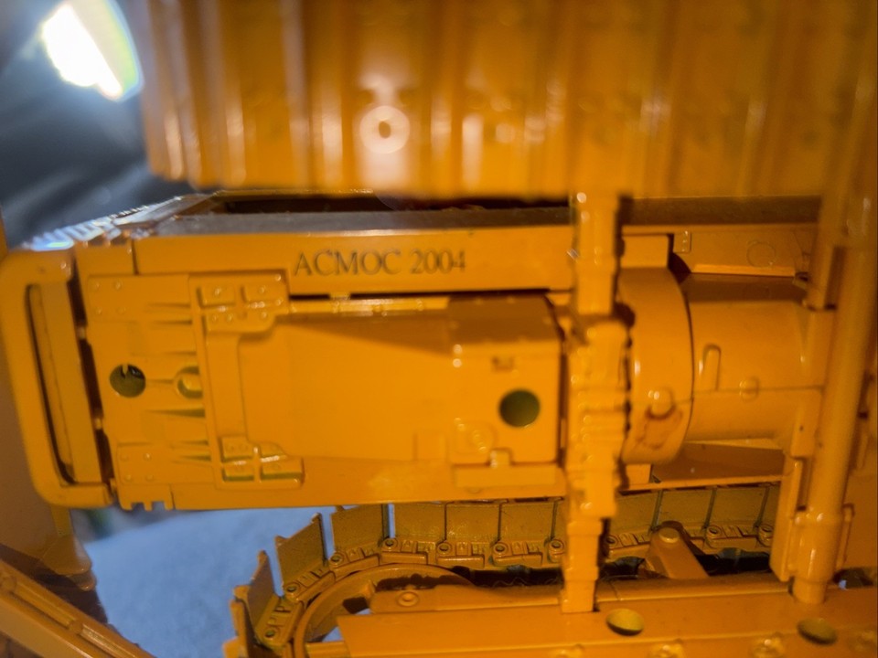 CAT D2 W/No.2 TOOL BAR BLADE 1:16 SPEC CAST ACMOC COLLECTORS MODEL 2004 ...