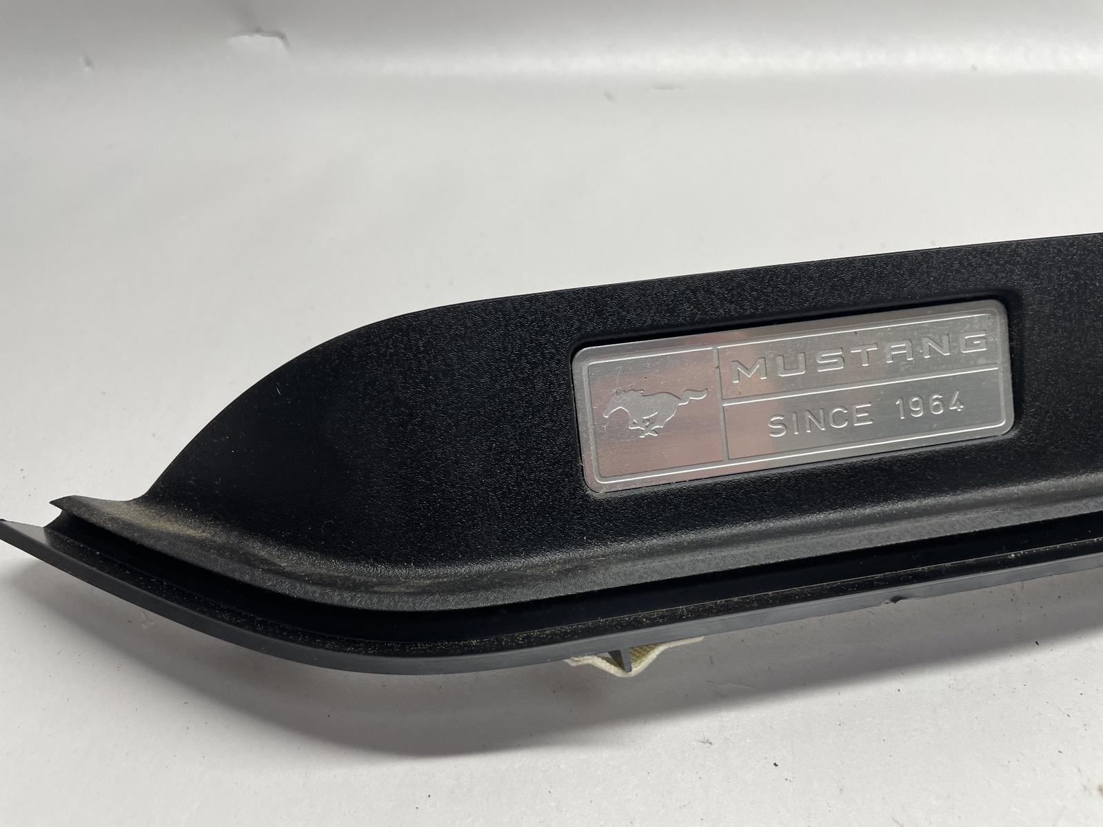 2015 FORD USA MUSTANG Convertible Front Right Interior Step Trim FR3B ...