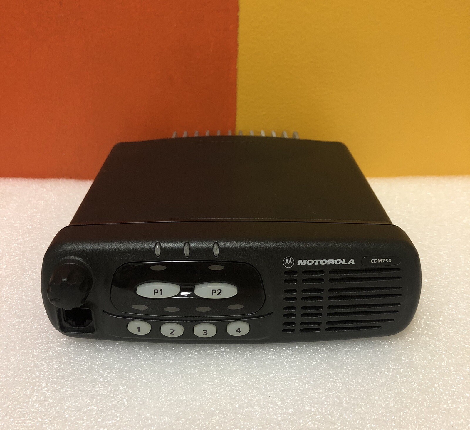 Motorola CDM750 (AAM25SKC9PW1AN), 25-40 W, 4 CH, 2-Way UHF Radio ...