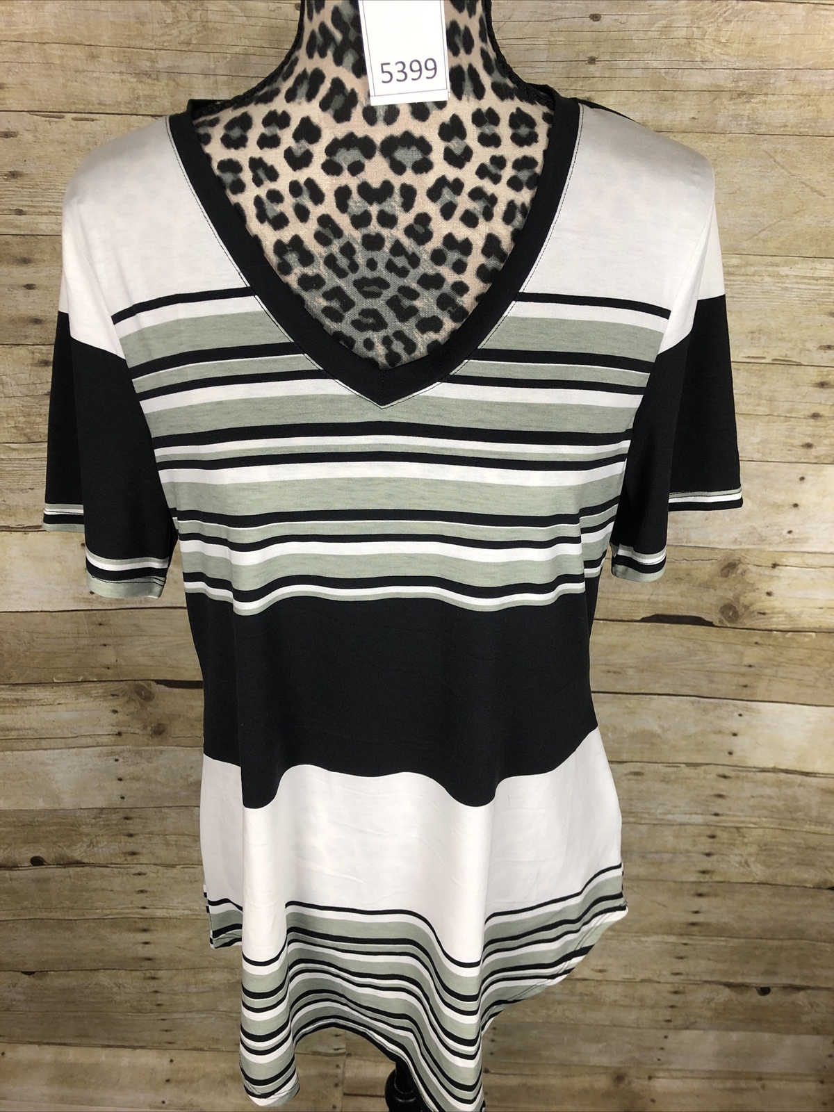 LuLaRoe Iris Tunic T Shirt Top V Neck sz Small ~ NWT | eBay