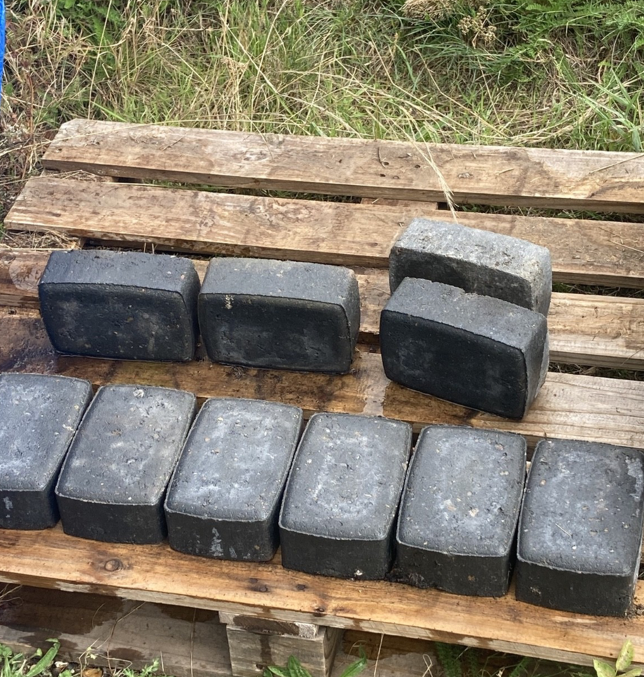 DARK GREY BLOCK PAVING + Some radius/curved blocks | eBay UK