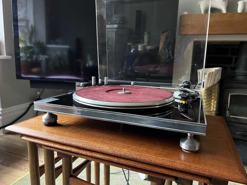 Iconic Michelle Focus One Turntable Linn LVV Arm and Audio technica ...