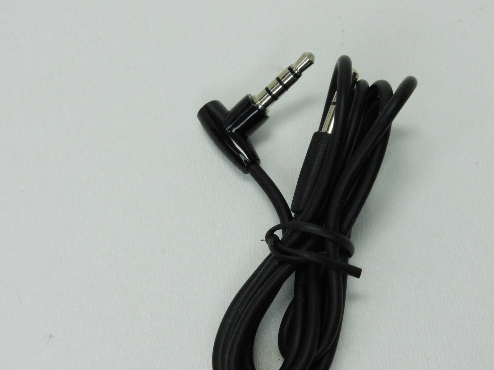 Lot of 23 New Aux Audio Cables with Mics 3.5 mm for Cell Phones ...