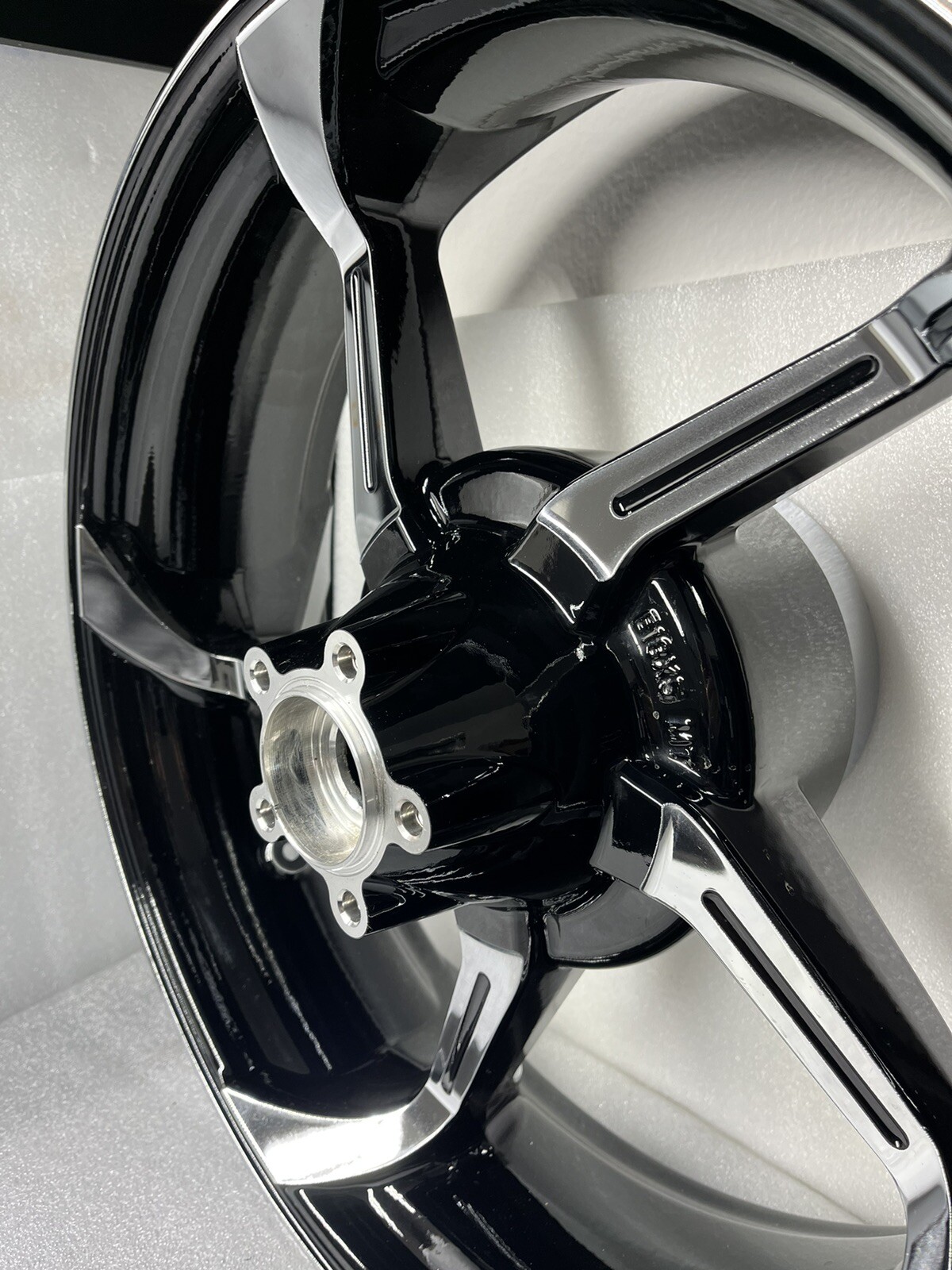 HARLEY CVO AGGRESSOR 2015 -22 STREET GLIDE CHROME REAR WHEEL 18x5 RIM ...