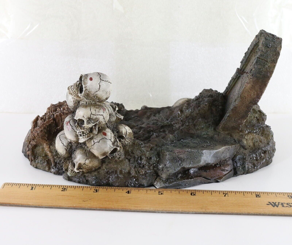 1/6 GRAVEYARD DISPLAY BASE FOR A 12” FIGURE SIDESHOW DRACULA TBLEAGUE ...