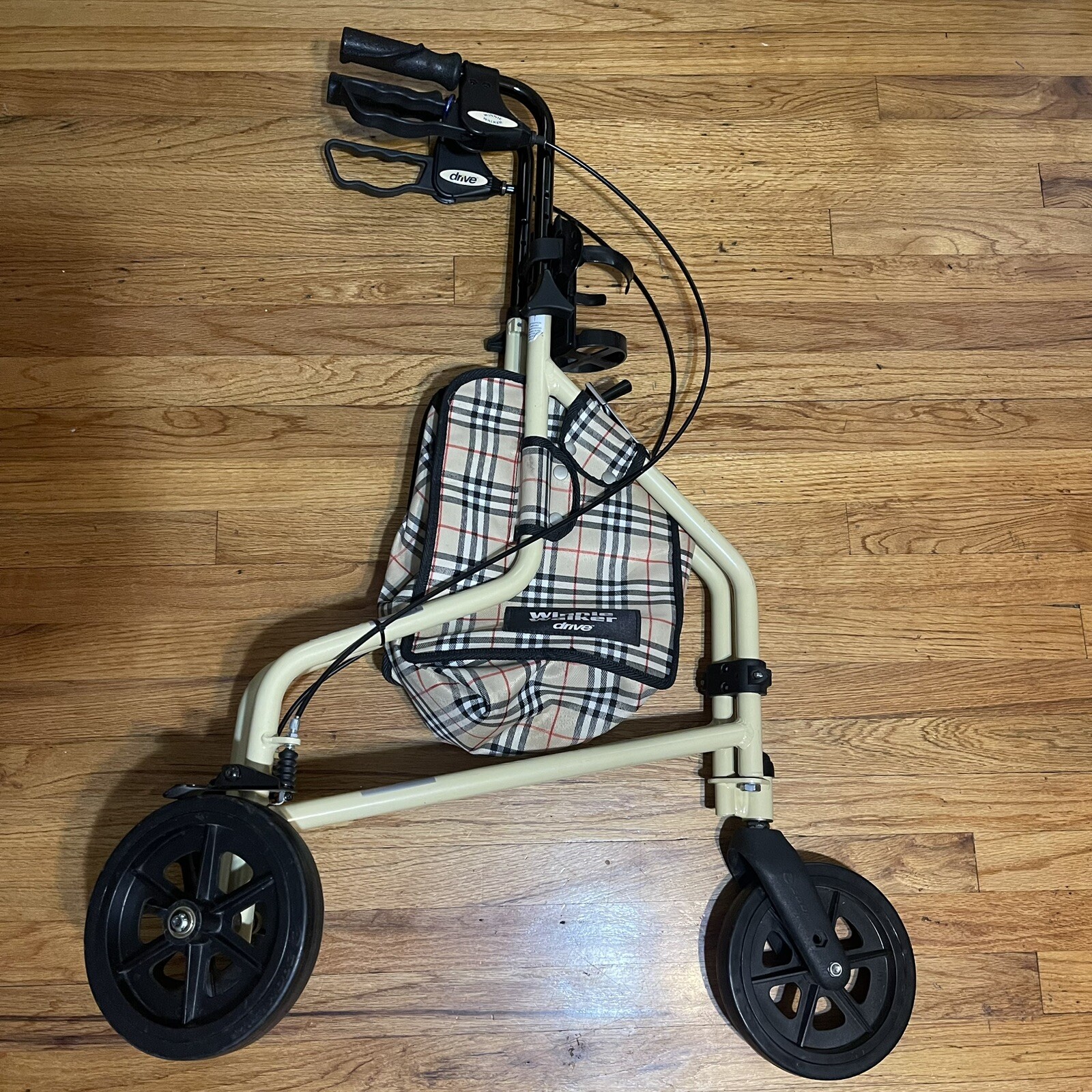 Drive Medical Winnie Lite Supreme Rollator Walker 3 Wheels Tan Plaid ...