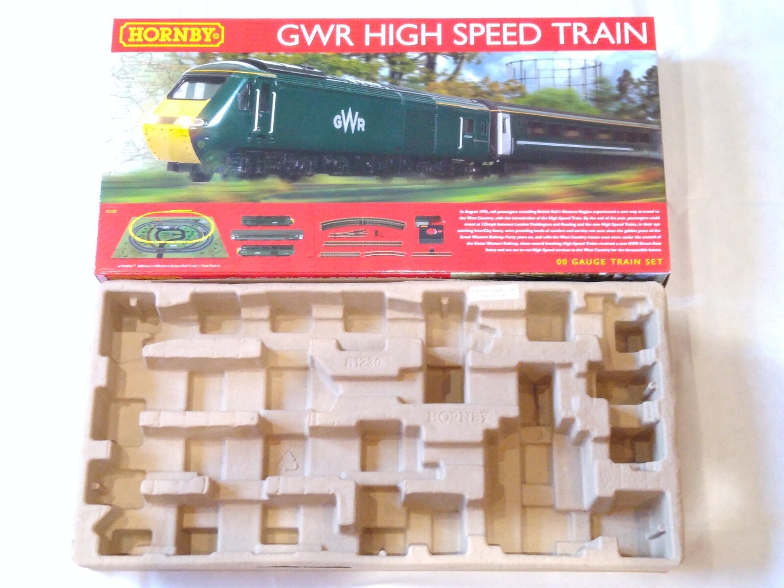 Hornby R1230 High Speed Train Set :: Railway Models UK