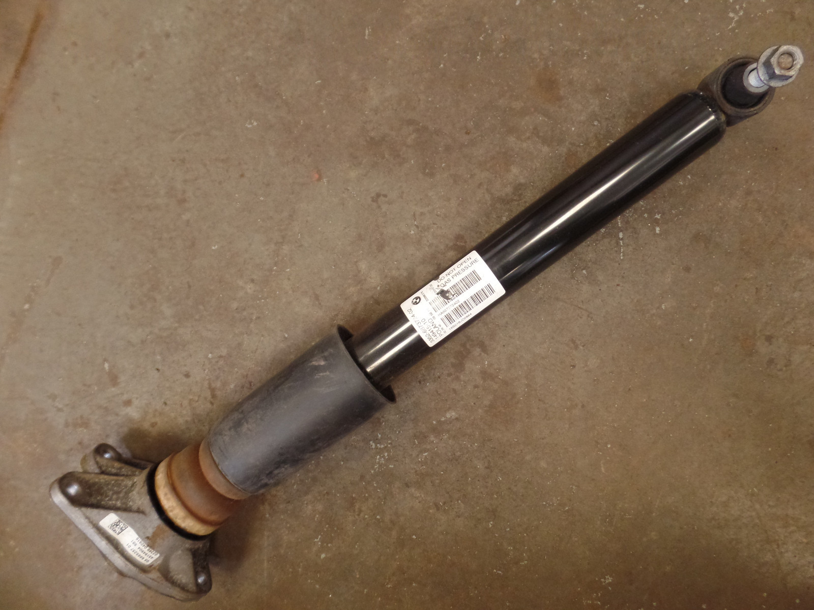 GENUINE BMW F20 F21 F22 1 2 Series Rear Shocker 33526873724 6873724 | eBay