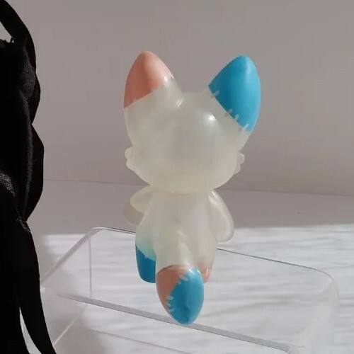 Fenni 1st Anniversary 8cm Vinyl Figure WHITE Rinfenni🦊by 1983 Toys x ...