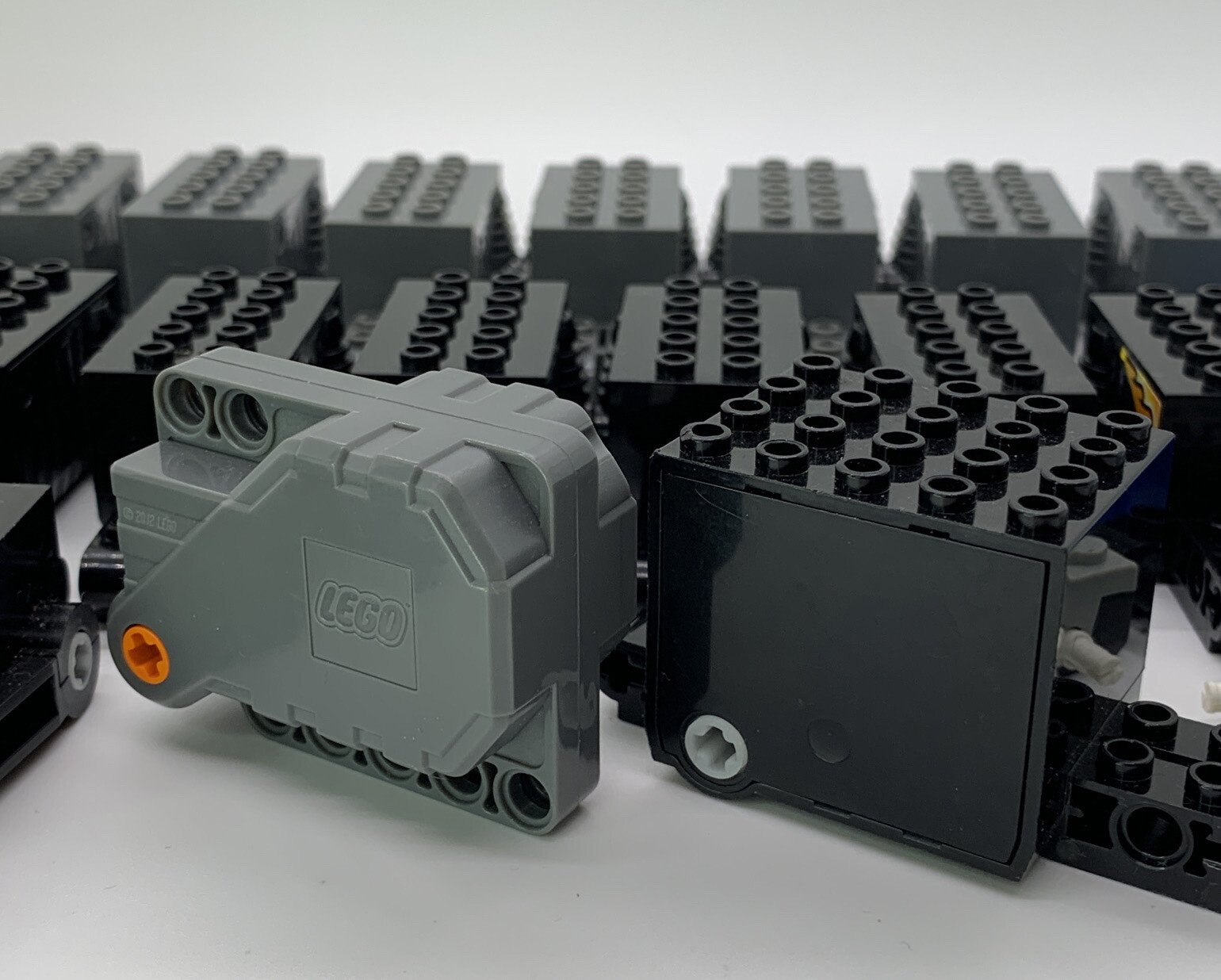 Lego GRAY BLACK Pullback Motor Car Part 47715 82283 54802 12787c01 ...