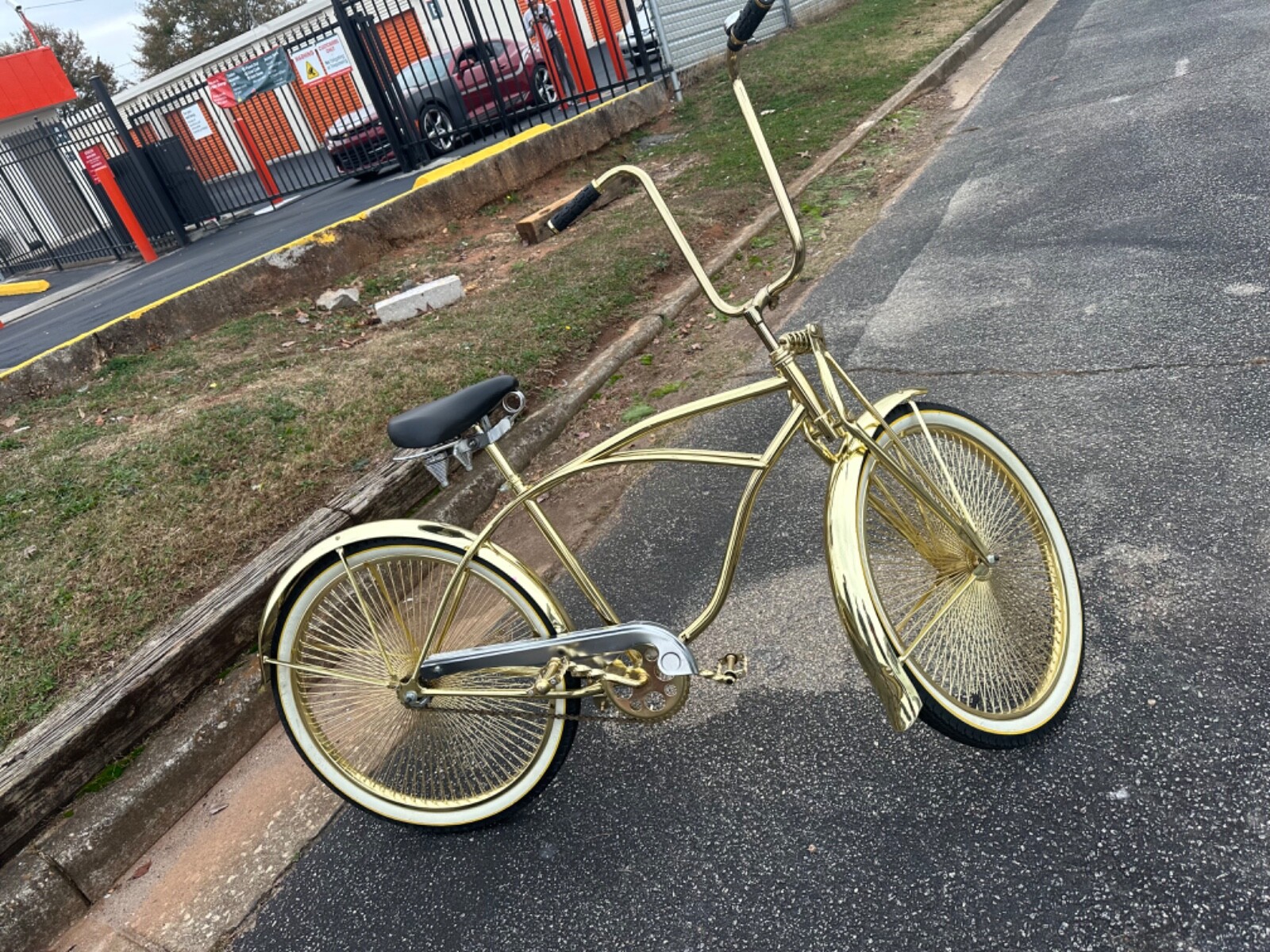 Gold Lowrider Bicycle 26in mint condition comes with a functional bell ...