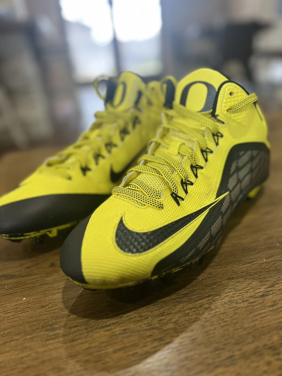 Oregon Ducks Cleats And Gloves