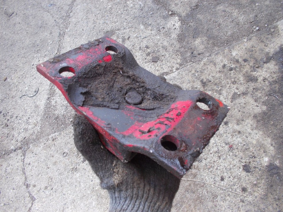 Ford 8N tractor main swinging drawbar tongue anchor mount bracket w ...