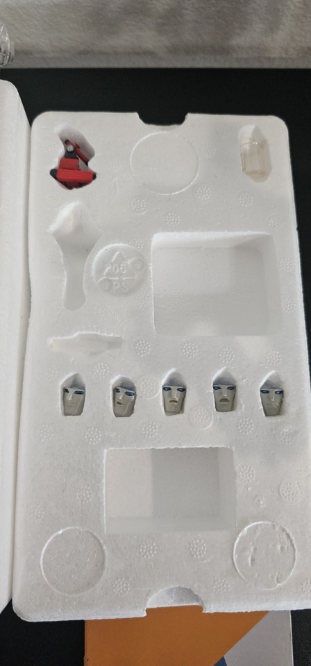 X-Transbots Master X Series Janssen Perceptor Transformers Masterpiece ...