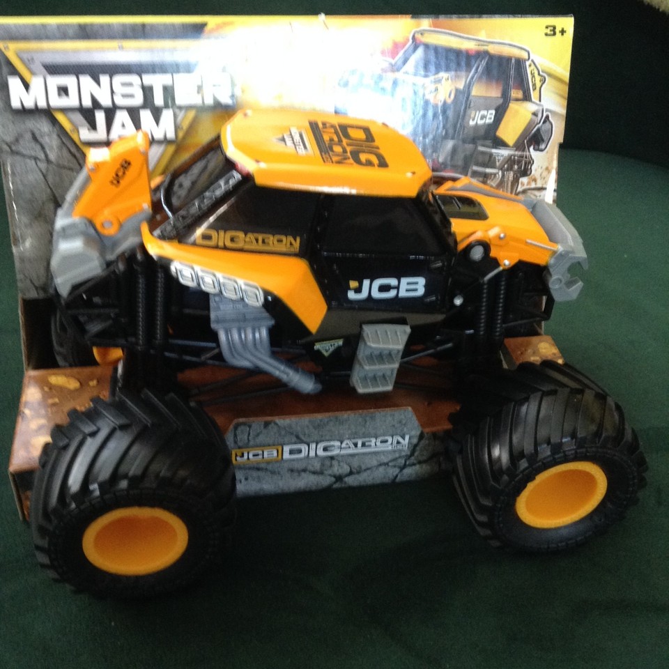 Monster Jam JCB DIGATRON Brand New 1:24 Scale monster truck FREE ...