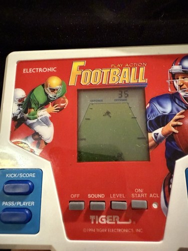 Tiger Electronics BASEBALL & FOOTBALL Video Games (1994) Vintage ...