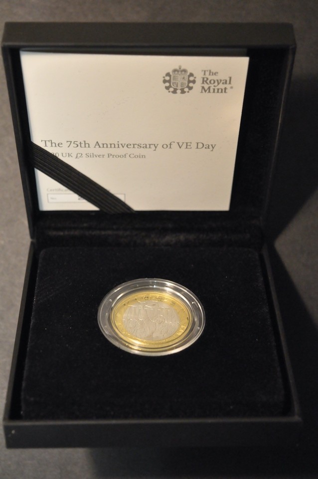 2020 VE-Day Victory 1945 Two Pound £2 SILVER Proof Royal Mint Box and ...