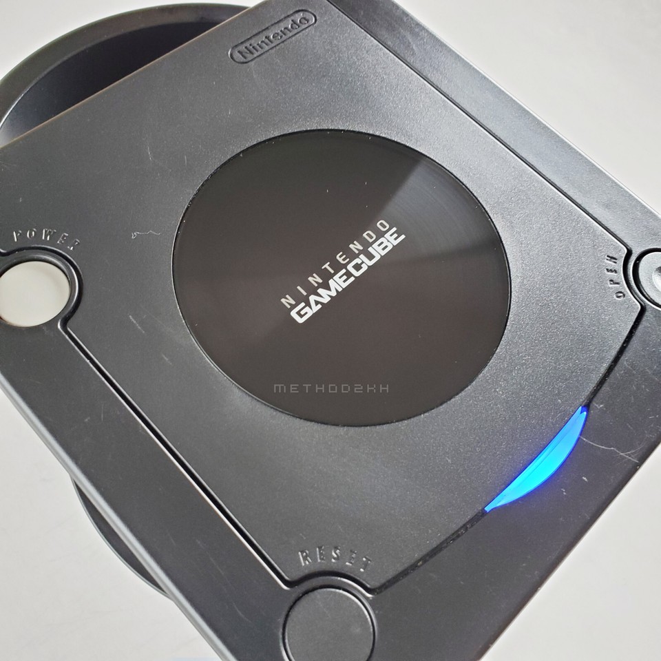 Nintendo GameCube OEM Center Jewel Lid Logo Emblem Replacement Detailed ...