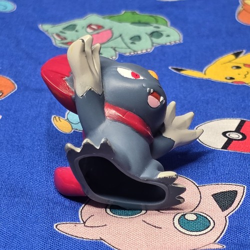 Pokemon Weavile Figure Finger Puppet 2005 Nintendo Bandai PVC Japan USA ...