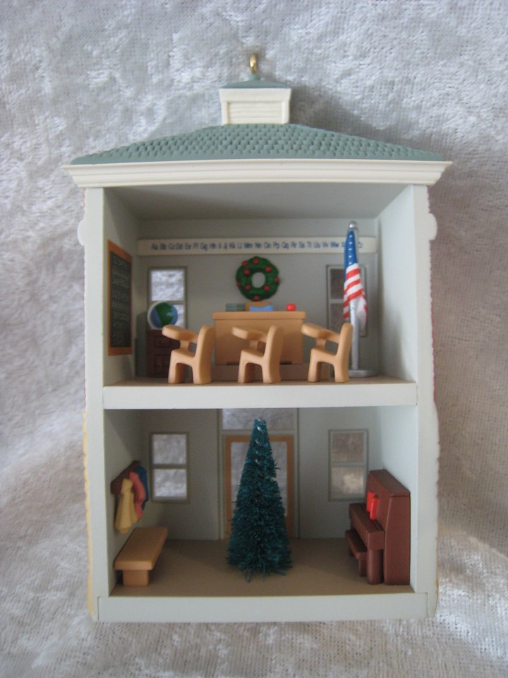 Hallmark Nostalgic Houses and Shops "School" 2000 MNB | eBay