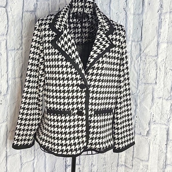 SANDRO STUDIO Black and White Houndstooth Jacket Medi… - Gem