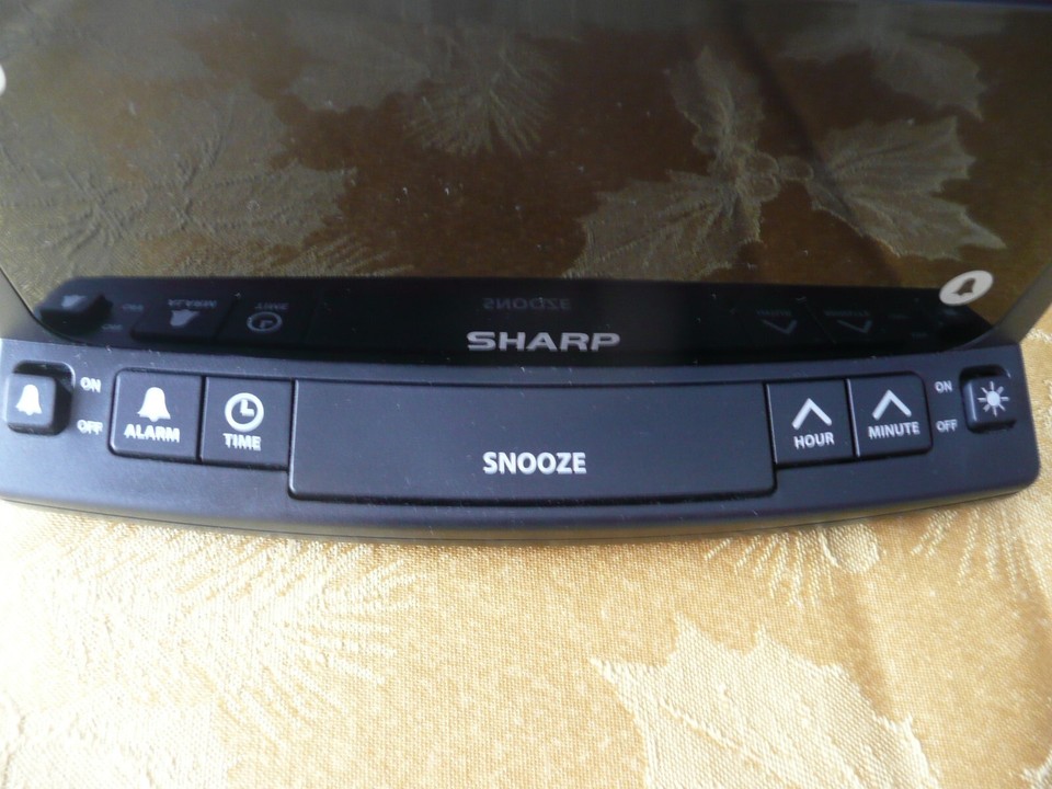 Sharp LED Digital Alarm Clock Night Light Loud Beep Alarm Snooze Big ...