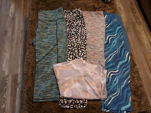 Tek Gear ZELOS Workout Cropped Leggings High Rise OCEAN TRIPPY PATTERNS ...