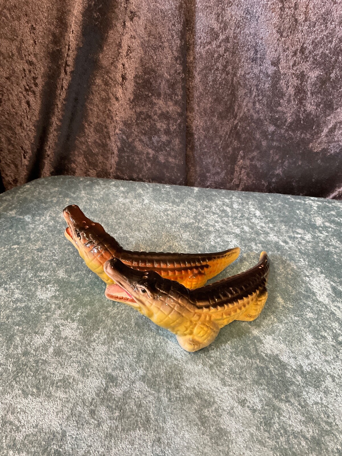 Vintage Green and Yellow Alligator / Crocodile Salt and Pepper Shakers ...