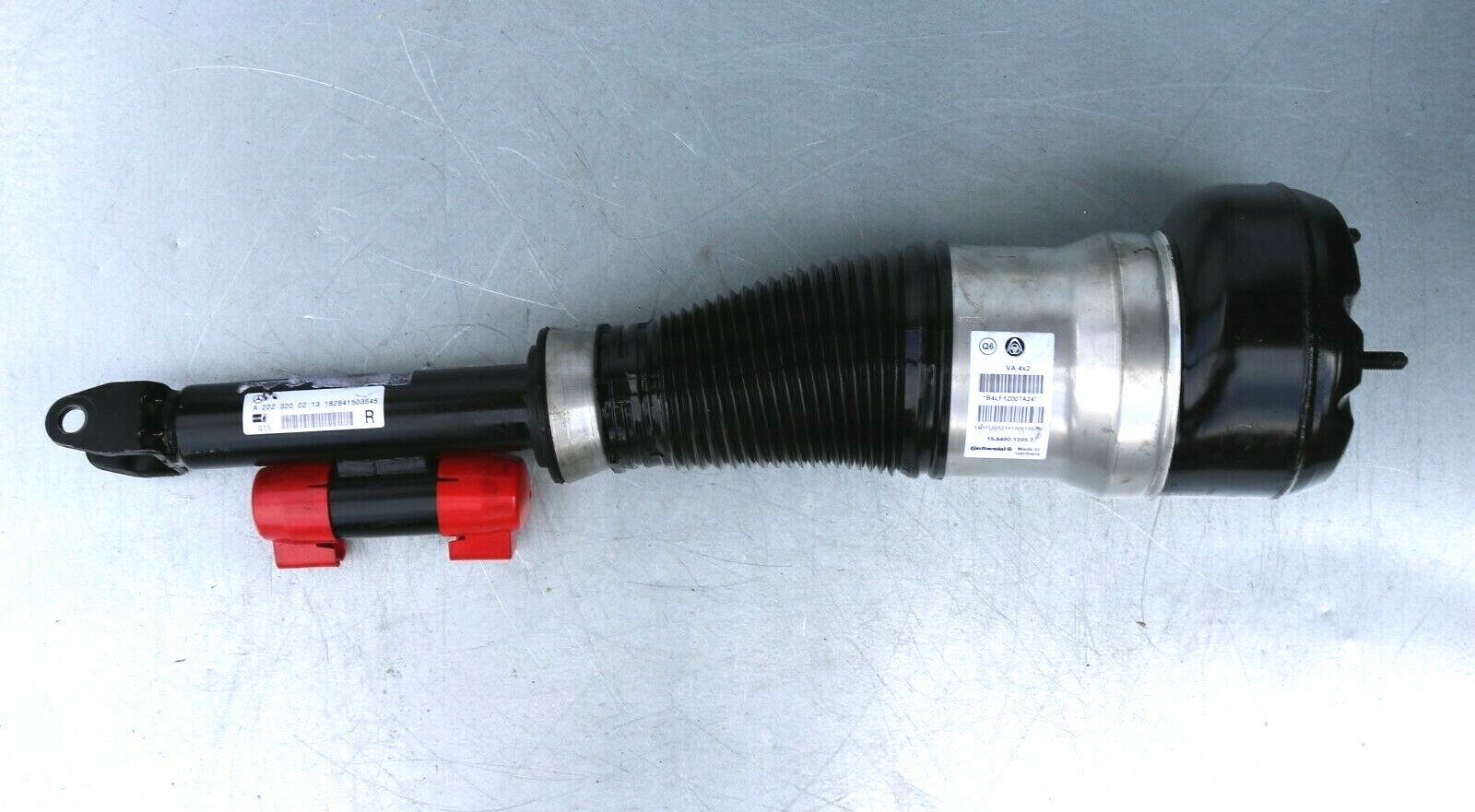 Mercedes-Benz S-Klasse W222 Stoßdämpfer A2223204813 A2223200213 vorne ...