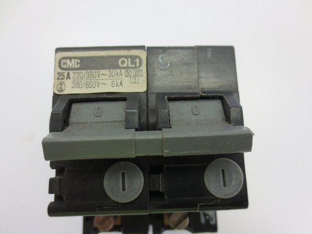 CMC 2 Pole Circuit Breaker Ql1 40 a 660 V for sale online | eBay
