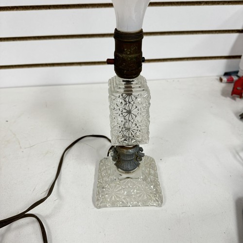 Vintage Glass / Metal Small Table Lamp 10” Tall Ornate Home Decor READ ...