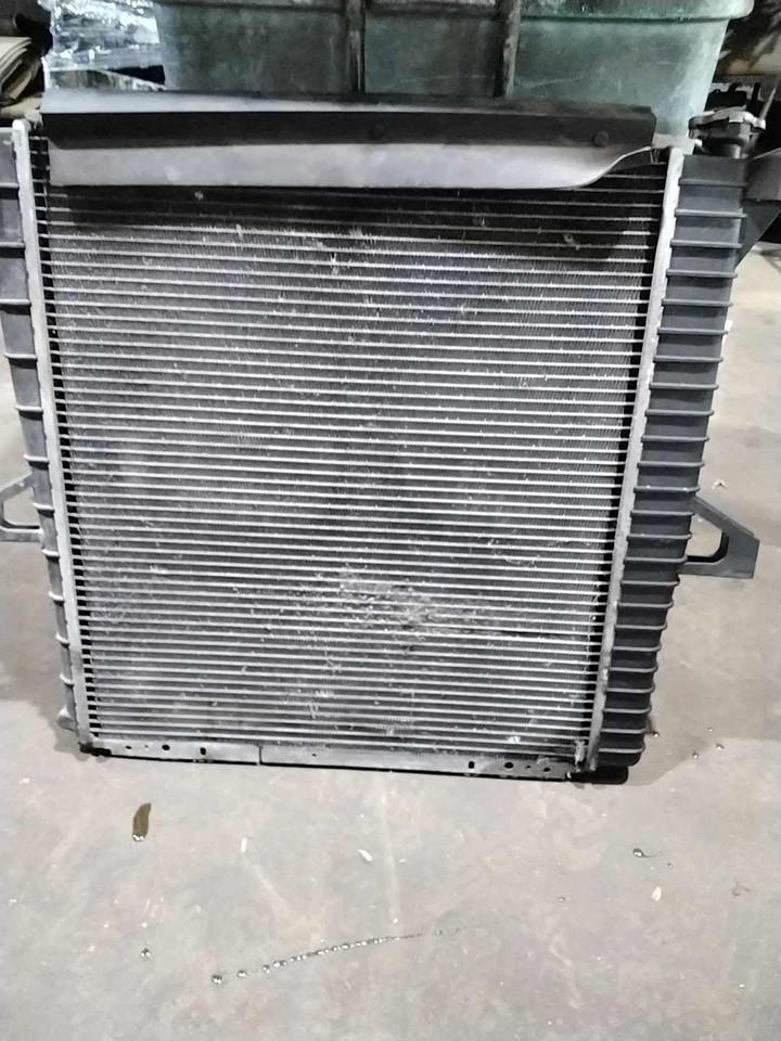 2000 2001 FORD EXPLORER Radiator | eBay