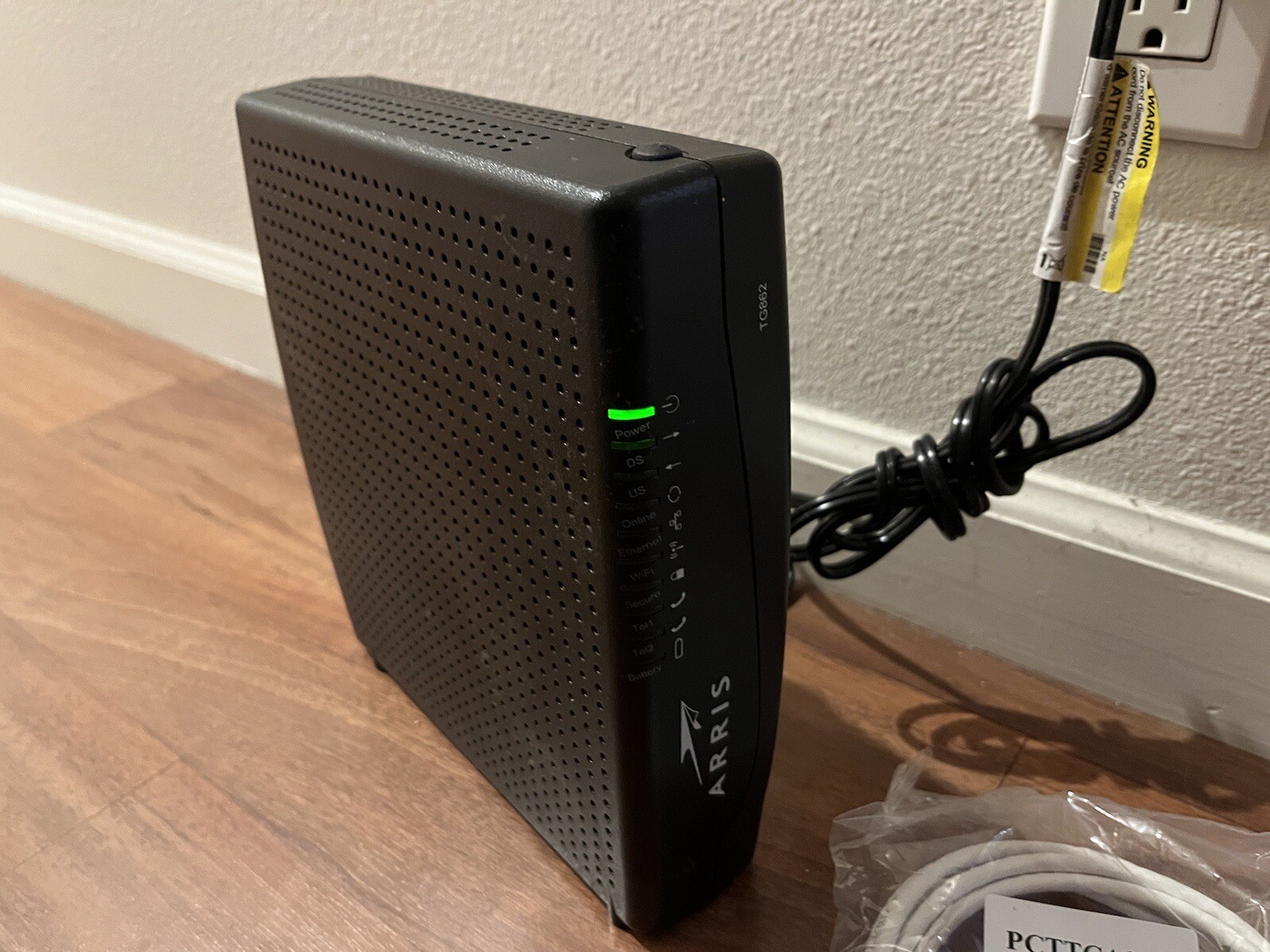 ARRIS TG862G Telephony Docsis 3.0 Modem Gateway WiFi-N Comcast Twc ...