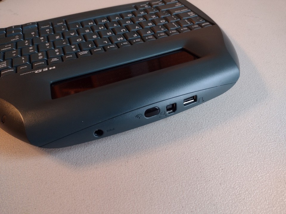 AlphaSmart Neo Portable Distraction Free Word Processor - Left Handed ...