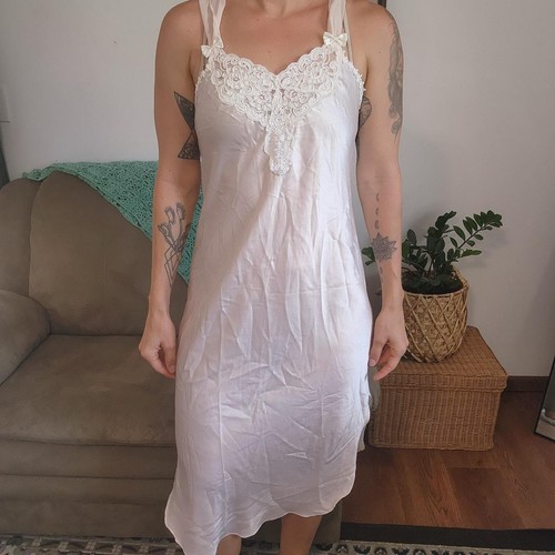 Dentelle Feminine Satin Lace Detailed Slip Dress Size Medium Bridal ...