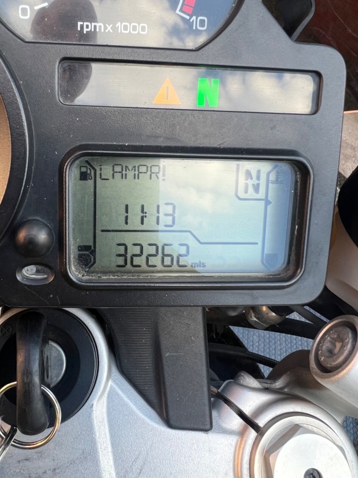 Bmw R1200St 06 plate showing 32k taken in part exchange to clear | eBay UK