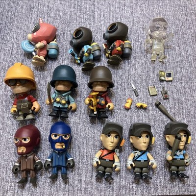 Team Fortress 2 Portable Mercs Lot (12) w/ Accessories 3” Figures 2014 ...