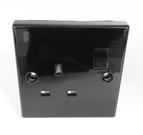 BLACK 13AMP SOCKET CARAVAN MOTORHOME - PO330 | eBay UK