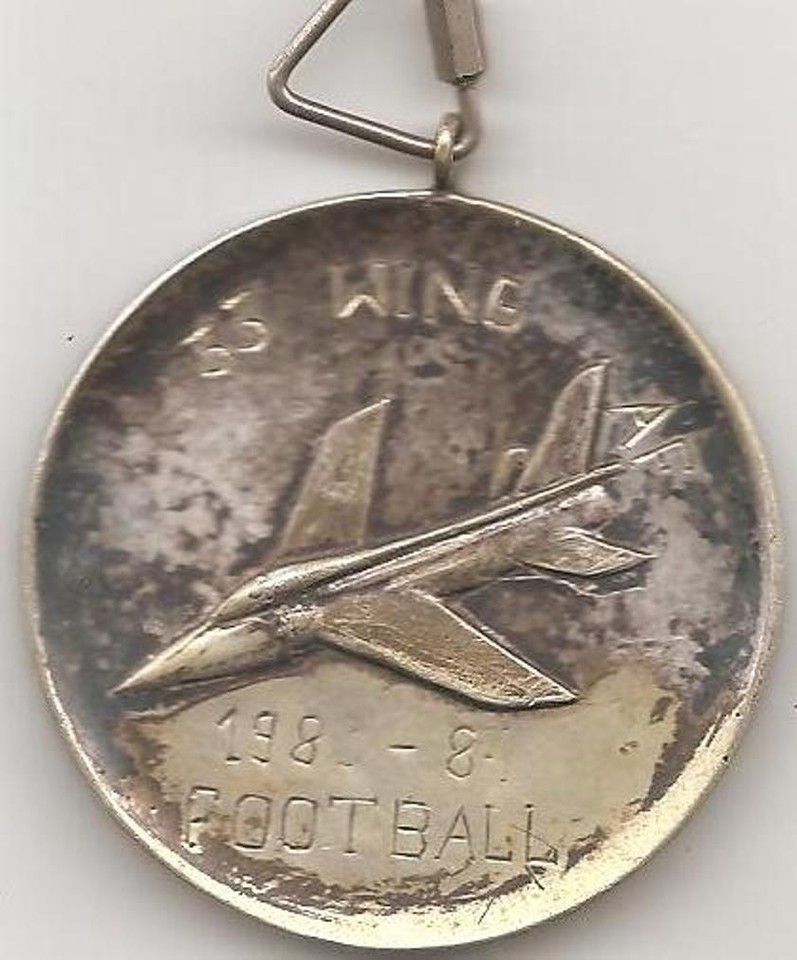 AIR FORCE SILVER ALLOY TOKEN MEDAL BADGE IMAGE OF AERO PLAIN RARE ...