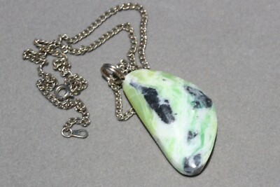Lizardite (Noble Serpentine) Pendant 84ct 18" chain ring clasp | eBay